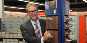 Loeschgroup – Beschläge, Sicherheitstechnik, Tür und Fenster